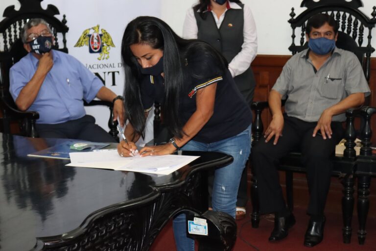 Firma de Compromisos Interinstituciones con el ACP Lomas del Cerro ...